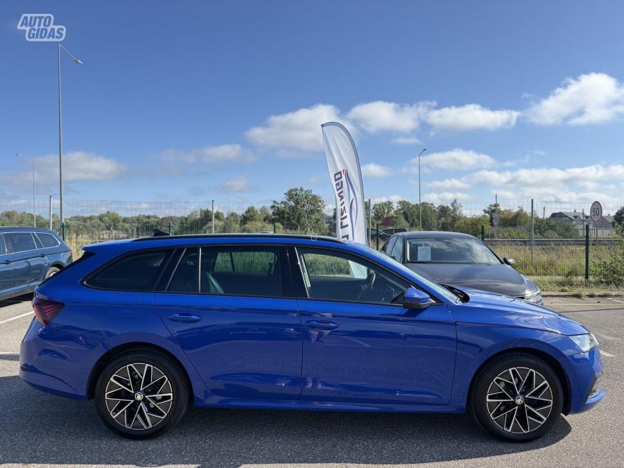 Blue Skoda Octavia 2023 in Vilnius, with an engine capacity of 2.00 L and mileage of 195 thousand km for 13999 €, photo 4 on AUTOMOTO.COM.LV