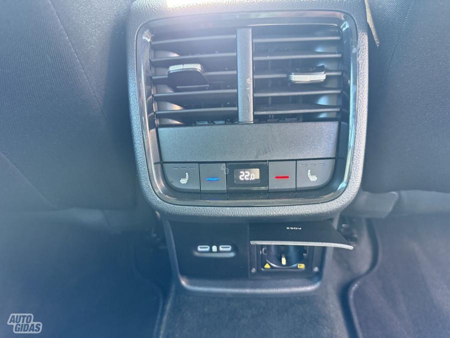 Blue Skoda Octavia 2023 in Vilnius, with an engine capacity of 2.00 L and mileage of 195 thousand km for 13999 €, photo 34 on AUTOMOTO.COM.LV