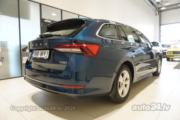 Zils Skoda Octavia 2024 Tallina, ar dzinēja tilpumu 1.50 L un nobraukumu 20 tūkst. km par 24500 €, foto 3 vietnē AUTOMOTO.COM.LV