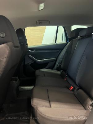 Zils Skoda Octavia 2024 Rakvere, ar dzinēja tilpumu 2.00 L un nobraukumu 50 tūkst. km par 22950 €, foto 8 vietnē AUTOMOTO.COM.LV