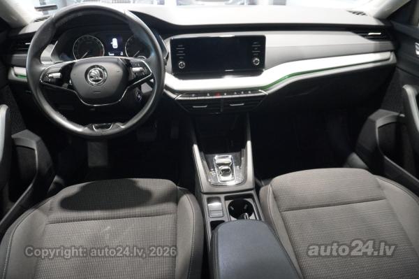 Zils Skoda Octavia 2024 Tallina, ar dzinēja tilpumu 2.00 L un nobraukumu 138 tūkst. km par 18500 €, foto 9 vietnē AUTOMOTO.COM.LV