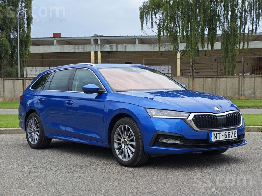 Blue Skoda Octavia 2024 in Riga, with an engine capacity of 2.00 L and mileage of 41 thousand km for 22790 €, photo 1 on AUTOMOTO.COM.LV