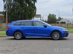 Blue Skoda Octavia 2024 in Riga, with an engine capacity of 2.00 L and mileage of 41 thousand km for 22790 €, photo 3 on AUTOMOTO.COM.LV