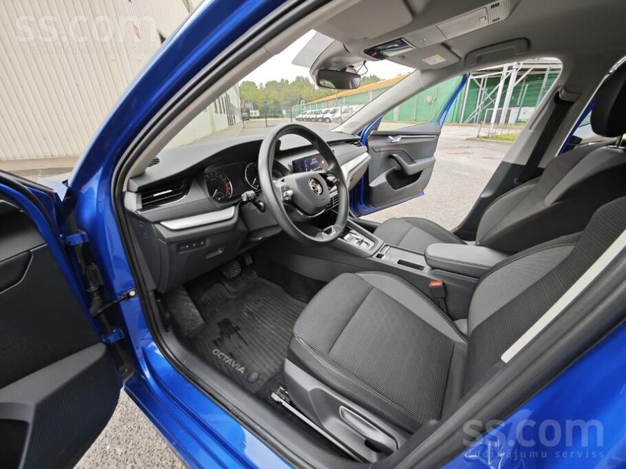 Blue Skoda Octavia 2024 in Riga, with an engine capacity of 2.00 L and mileage of 41 thousand km for 22790 €, photo 10 on AUTOMOTO.COM.LV