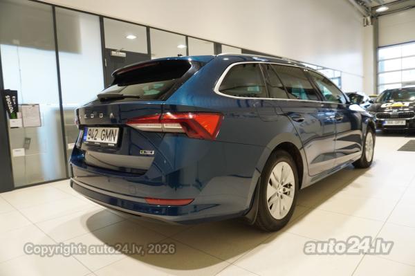 Zils Skoda Octavia 2024 Tallina, ar dzinēja tilpumu 1.50 L un nobraukumu 55 tūkst. km par 21500 €, foto 4 vietnē AUTOMOTO.COM.LV