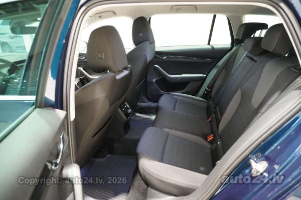 Zils Skoda Octavia 2024 Tallina, ar dzinēja tilpumu 1.50 L un nobraukumu 55 tūkst. km par 21500 €, foto 8 vietnē AUTOMOTO.COM.LV