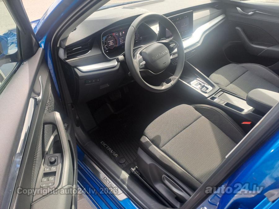 Zils Skoda Octavia 2026 Tartu, ar dzinēja tilpumu 2.00 L un nobraukumu 6 tūkst. km par 31300 €, foto 5 vietnē AUTOMOTO.COM.LV
