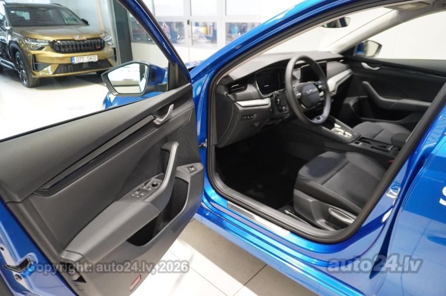 Zils Skoda Octavia 2026 Tallina, ar dzinēja tilpumu 2.00 L un nobraukumu 2 tūkst. km par 33900 €, foto 14 vietnē AUTOMOTO.COM.LV