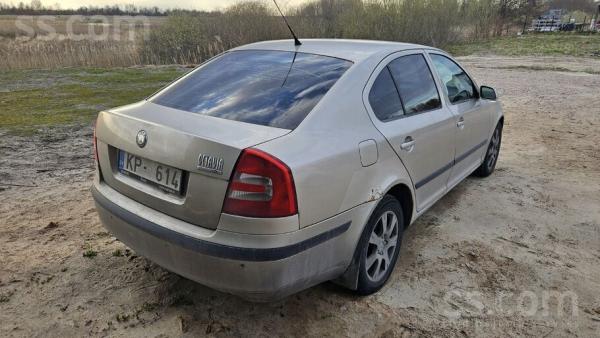 Brown Skoda Octavia 2005 in Jelgava, with an engine capacity of 2.00 L and mileage of 370 thousand km for 590 €, photo 1 on AUTOMOTO.COM.LV