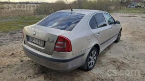 Brūns Skoda Octavia 2005 Jelgava, ar dzinēja tilpumu 2.00 L un nobraukumu 370 tūkst. km par 590 €, foto  vietnē AUTOMOTO.COM.LV