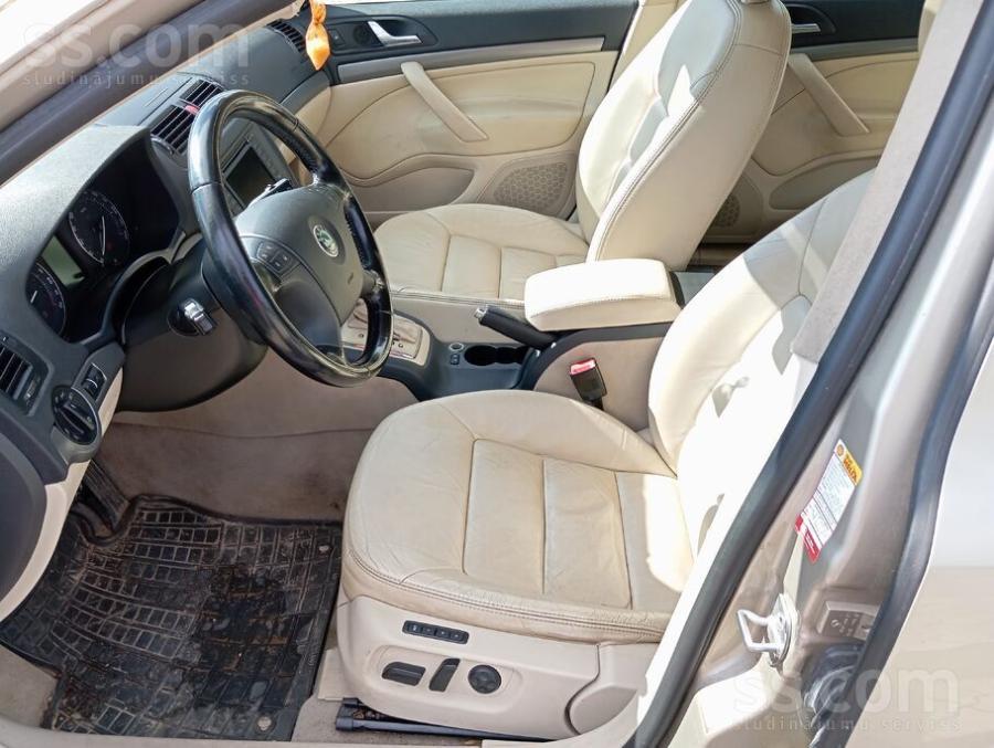 Brūns Skoda Octavia 2005 Saldus, ar dzinēja tilpumu 2.00 L un nobraukumu 246 tūkst. km par 990 €, foto 5 vietnē AUTOMOTO.COM.LV