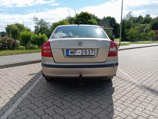 Brūns Skoda Octavia 2005 Saldus, ar dzinēja tilpumu 2.00 L un nobraukumu 246 tūkst. km par 990 €, foto 6 vietnē AUTOMOTO.COM.LV