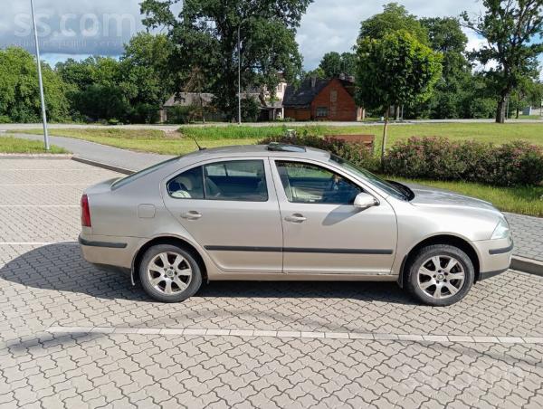 Brūns Skoda Octavia 2005 Saldus, ar dzinēja tilpumu 2.00 L un nobraukumu 246 tūkst. km par 990 €, foto 9 vietnē AUTOMOTO.COM.LV