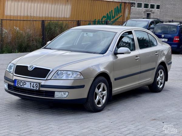 Brown Skoda Octavia 2005 in Kretinga, with an engine capacity of 1.60 L and mileage of 138 thousand km for 1250 €, photo 1 on AUTOMOTO.COM.LV