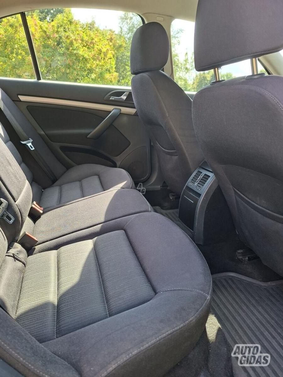 Brūns Skoda Octavia 2005 Panevēža, ar dzinēja tilpumu 1.90 L un nobraukumu 595 tūkst. km par 1630 €, foto 9 vietnē AUTOMOTO.COM.LV