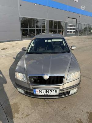 Brown Skoda Octavia 2007 in Panevezys, with an engine capacity of 1.90 L and mileage of 298 thousand km for 1385 €, photo 3 on AUTOMOTO.COM.LV