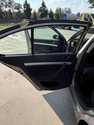 Brown Skoda Octavia 2007 in Panevezys, with an engine capacity of 1.90 L and mileage of 298 thousand km for 1385 €, photo 10 on AUTOMOTO.COM.LV