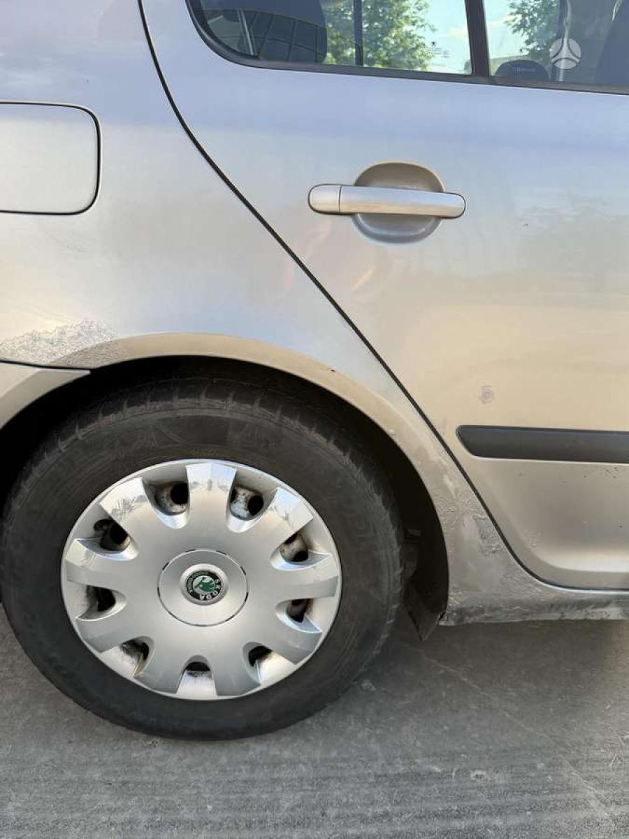 Brown Skoda Octavia 2007 in Panevezys, with an engine capacity of 1.90 L and mileage of 298 thousand km for 1385 €, photo 17 on AUTOMOTO.COM.LV