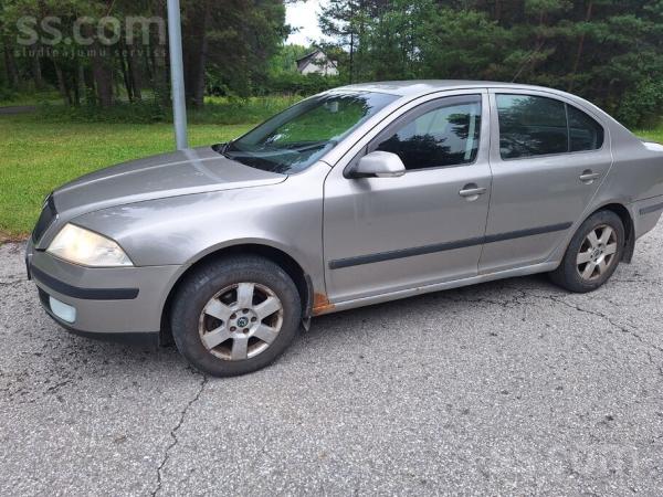 Brūns Skoda Octavia 2007 Valka, ar dzinēja tilpumu 1.60 L un nobraukumu 393 tūkst. km par 520 €, foto 2 vietnē AUTOMOTO.COM.LV