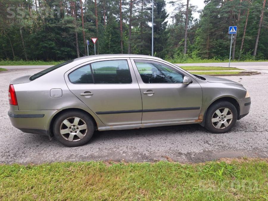 Brūns Skoda Octavia 2007 Valka, ar dzinēja tilpumu 1.60 L un nobraukumu 393 tūkst. km par 520 €, foto 5 vietnē AUTOMOTO.COM.LV