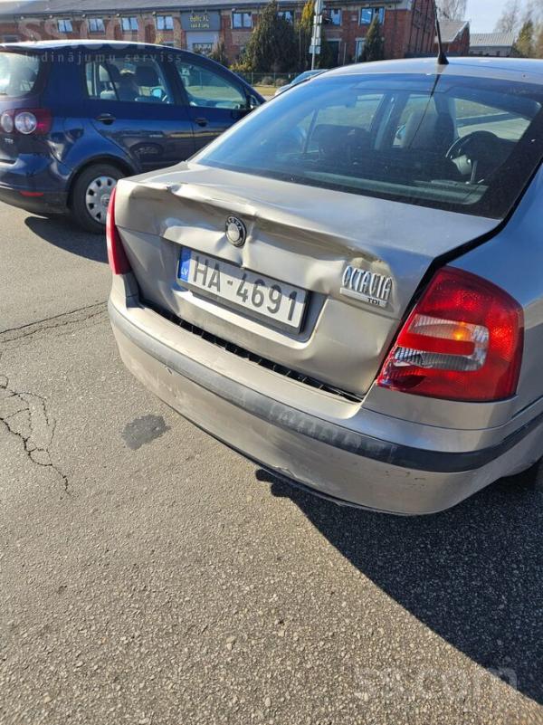 Brūns Skoda Octavia 2008 Rīga, ar dzinēja tilpumu 1.90 L un nobraukumu 246 tūkst. km par 550 €, foto 2 vietnē AUTOMOTO.COM.LV