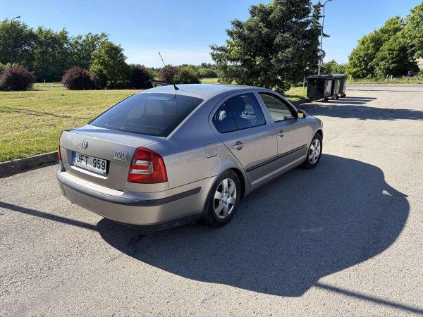 Brūns Skoda Octavia 2008 Klaipėda, ar dzinēja tilpumu 1.90 L un nobraukumu 281 tūkst. km par 750 €, foto 1 vietnē AUTOMOTO.COM.LV