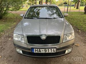 Brown Skoda Octavia 2008 in Jelgava, with an engine capacity of 1.90 L and mileage of 226 thousand km for 1490 €, photo 3 on AUTOMOTO.COM.LV