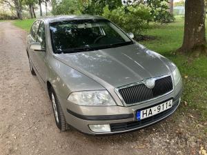Brown Skoda Octavia 2008 in Jelgava, with an engine capacity of 1.90 L and mileage of 226 thousand km for 1490 €, photo 4 on AUTOMOTO.COM.LV