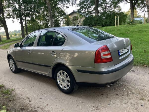 Skoda Octavia 2008 Jelgava vietnē Brūns Skoda Octavia 2008 Jelgava, ar dzinēja tilpumu 1.90 L un nobraukumu 226 tūkst. km par 1490 €, foto 7 vietnē AUTOMOTO.COM.LV