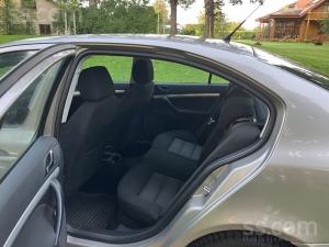 Brown Skoda Octavia 2008 in Jelgava, with an engine capacity of 1.90 L and mileage of 226 thousand km for 1490 €, photo 13 on AUTOMOTO.COM.LV