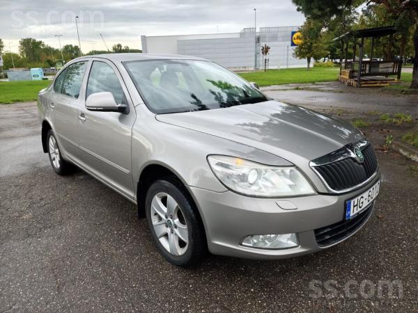 Skoda Octavia 2009 in Riga on AUTOMOTO.COM.LV Brown Skoda Octavia 2009 in Riga, with an engine capacity of 2.00 L and mileage of 282 thousand km for 2350 €, photo 1 on AUTOMOTO.COM.LV