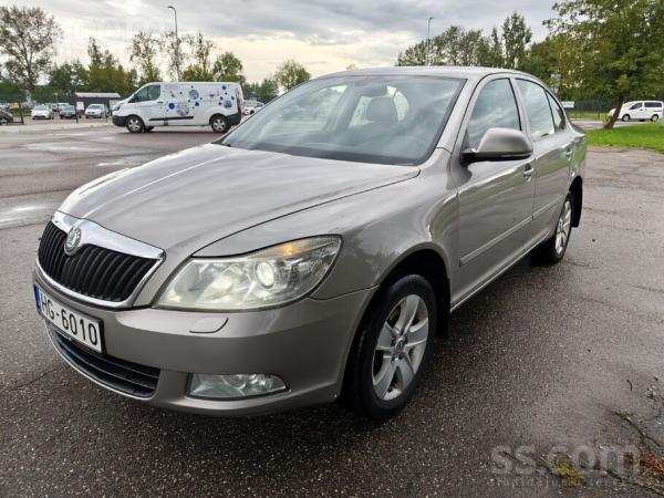 Skoda Octavia 2009 in Riga on AUTOMOTO.COM.LV Brown Skoda Octavia 2009 in Riga, with an engine capacity of 2.00 L and mileage of 282 thousand km for 2350 €, photo 3 on AUTOMOTO.COM.LV