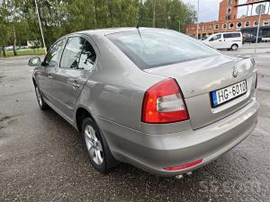 Brūns Skoda Octavia 2009 Rīga, ar dzinēja tilpumu 2.00 L un nobraukumu 282 tūkst. km par 2350 €, foto 4 vietnē AUTOMOTO.COM.LV