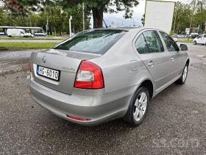 Brūns Skoda Octavia 2009 Rīga, ar dzinēja tilpumu 2.00 L un nobraukumu 282 tūkst. km par 2350 €, foto 5 vietnē AUTOMOTO.COM.LV