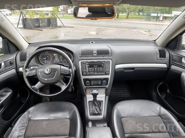 Skoda Octavia 2009 in Riga on AUTOMOTO.COM.LV Brown Skoda Octavia 2009 in Riga, with an engine capacity of 2.00 L and mileage of 282 thousand km for 2350 €, photo 7 on AUTOMOTO.COM.LV