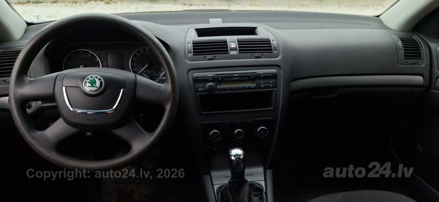 Brūns Skoda Octavia 2010 Tartu, ar dzinēja tilpumu 1.60 L un nobraukumu 139 tūkst. km par 3300 €, foto 7 vietnē AUTOMOTO.COM.LV