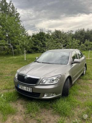 Brūns Skoda Octavia 2012 Viļņa, ar dzinēja tilpumu 1.20 L un nobraukumu 256 tūkst. km par 3000 €, foto 3 vietnē AUTOMOTO.COM.LV