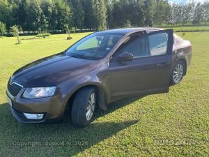 Brown Skoda Octavia 2013 in Tartu, with an engine capacity of 1.20 L and mileage of 268 thousand km for 4400 €, photo  on AUTOMOTO.COM.LV