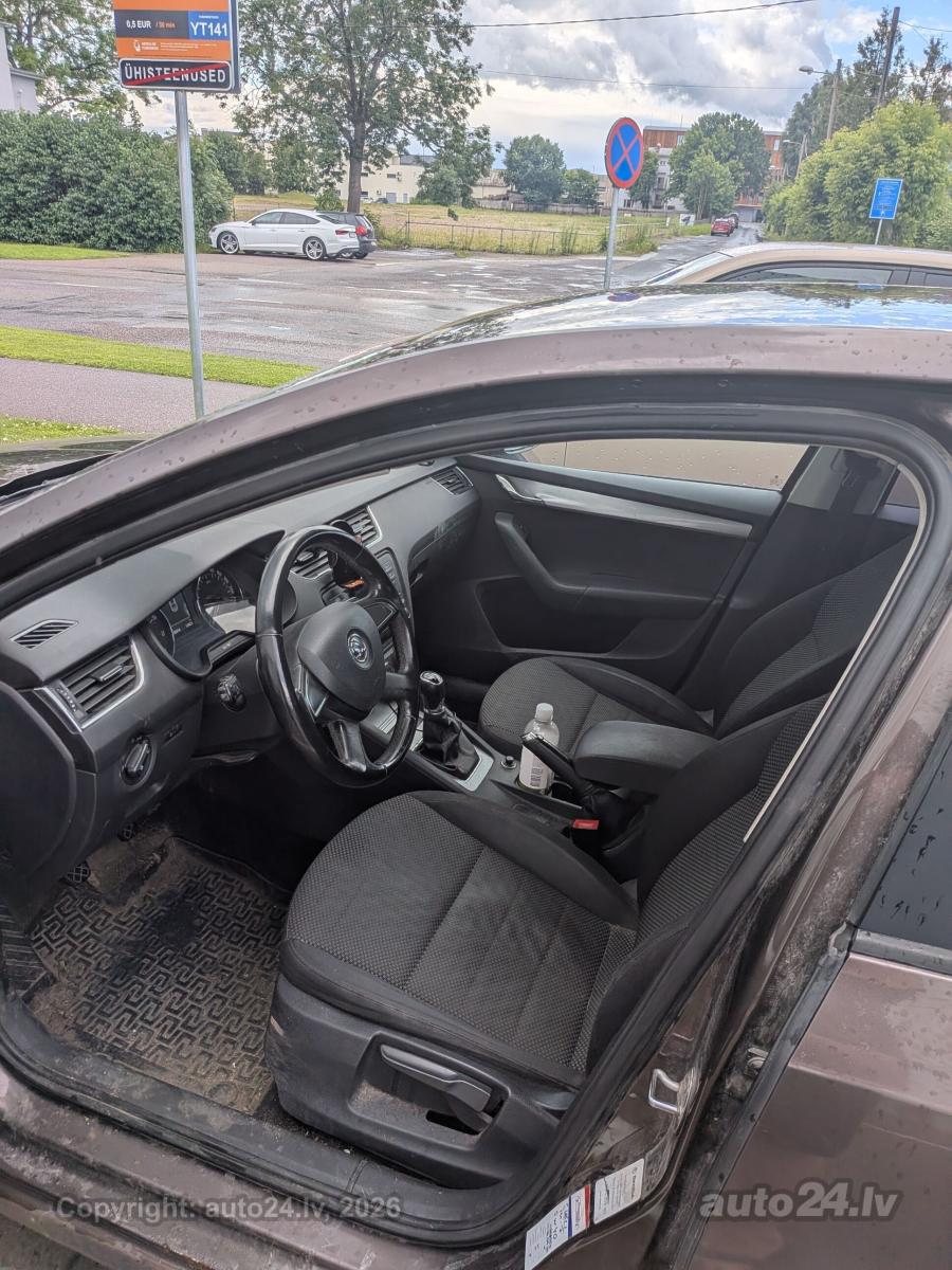 Brūns Skoda Octavia 2013 Viljandi, ar dzinēja tilpumu 1.40 L un nobraukumu 355 tūkst. km par 3500 €, foto 3 vietnē AUTOMOTO.COM.LV