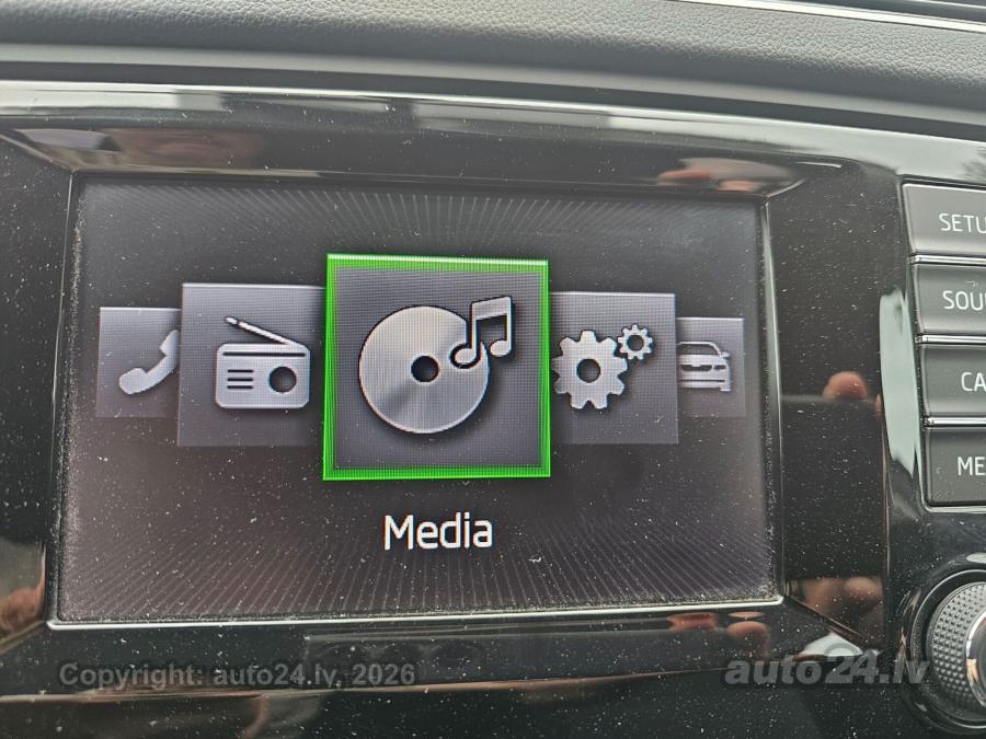 Brūns Skoda Octavia 2013 Paide, ar dzinēja tilpumu 1.20 L un nobraukumu 142 tūkst. km par 7250 €, foto 13 vietnē AUTOMOTO.COM.LV