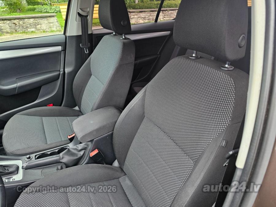 Brūns Skoda Octavia 2013 Paide, ar dzinēja tilpumu 1.20 L un nobraukumu 142 tūkst. km par 7250 €, foto 18 vietnē AUTOMOTO.COM.LV