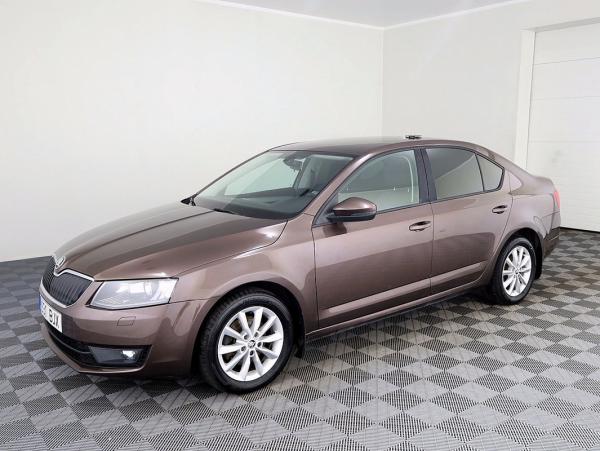 Brown Skoda Octavia 2013 in Tallinn, with an engine capacity of 1.40 L and mileage of 165 thousand km for 4999 €, photo 10 on AUTOMOTO.COM.LV