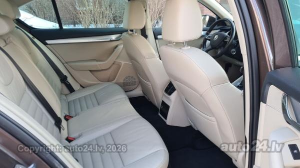 Brown Skoda Octavia 2014 in Tallinn, with an engine capacity of 1.80 L and mileage of 237 thousand km for 6990 €, photo 11 on AUTOMOTO.COM.LV