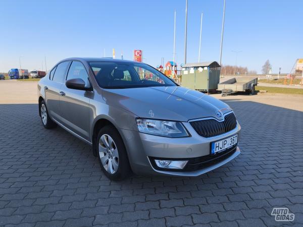Brown Skoda Octavia 2014 in Vilnius, with an engine capacity of 1.60 L and mileage of 142 thousand km for 5600 €, photo 2 on AUTOMOTO.COM.LV