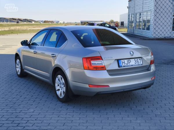 Brown Skoda Octavia 2014 in Vilnius, with an engine capacity of 1.60 L and mileage of 142 thousand km for 5600 €, photo 5 on AUTOMOTO.COM.LV