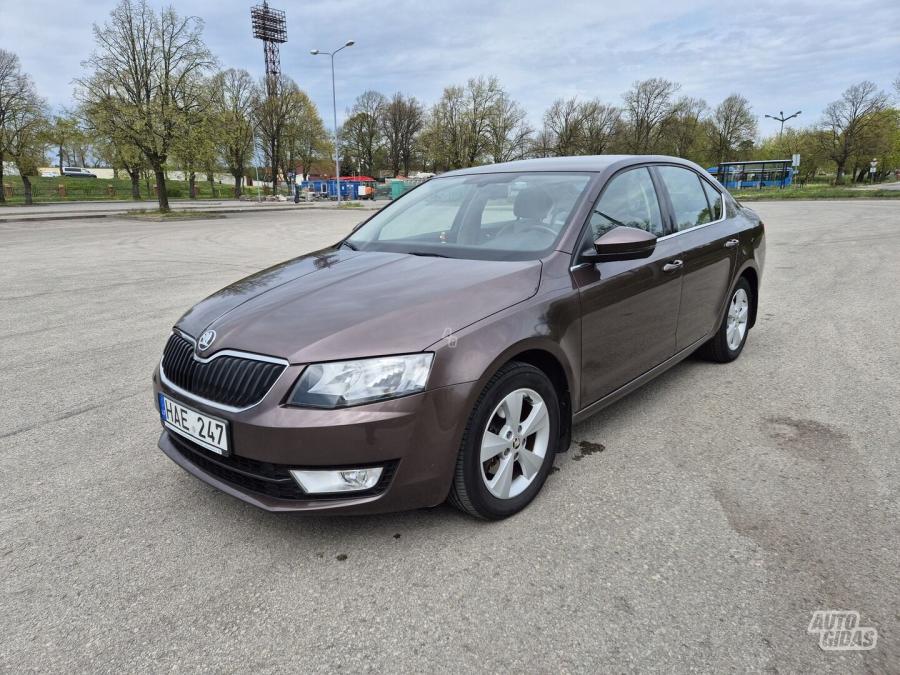 Brown Skoda Octavia 2014 in Klaipeda, with an engine capacity of 2.00 L and mileage of 100 thousand km for 8000 €, photo 3 on AUTOMOTO.COM.LV