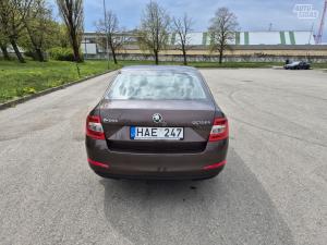 Brown Skoda Octavia 2014 in Klaipeda, with an engine capacity of 2.00 L and mileage of 100 thousand km for 8000 €, photo 6 on AUTOMOTO.COM.LV