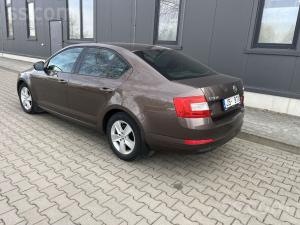 Brūns Skoda Octavia 2014 Rīga, ar dzinēja tilpumu 1.60 L un nobraukumu 271 tūkst. km par 6350 €, foto 5 vietnē AUTOMOTO.COM.LV