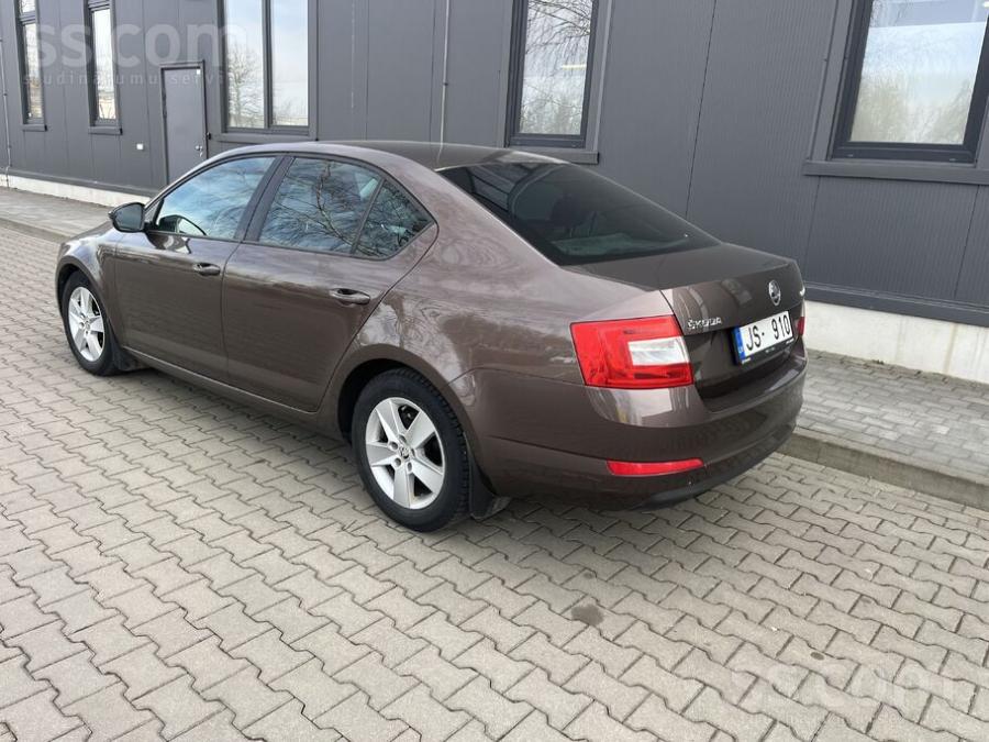 Brūns Skoda Octavia 2014 Rīga, ar dzinēja tilpumu 1.60 L un nobraukumu 271 tūkst. km par 6350 €, foto 5 vietnē AUTOMOTO.COM.LV