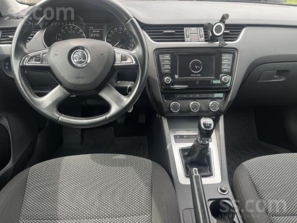 Brūns Skoda Octavia 2014 Rīga, ar dzinēja tilpumu 1.60 L un nobraukumu 271 tūkst. km par 6350 €, foto 5 vietnē AUTOMOTO.COM.LV